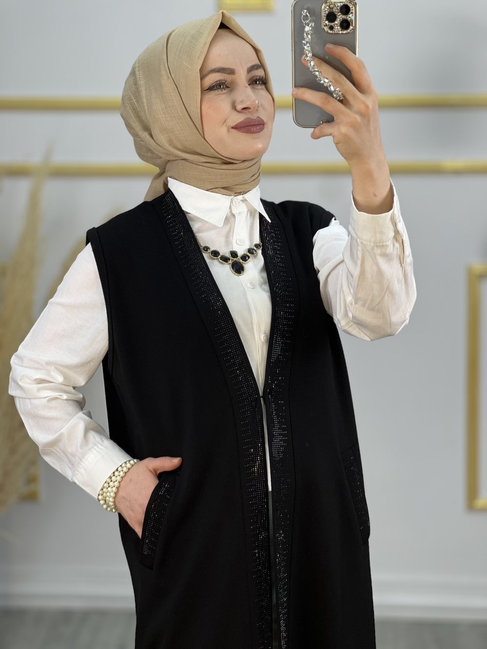 Zeynep Uzun Triko Yelek Siyah Modelleri En Uygun Fiyatlarla